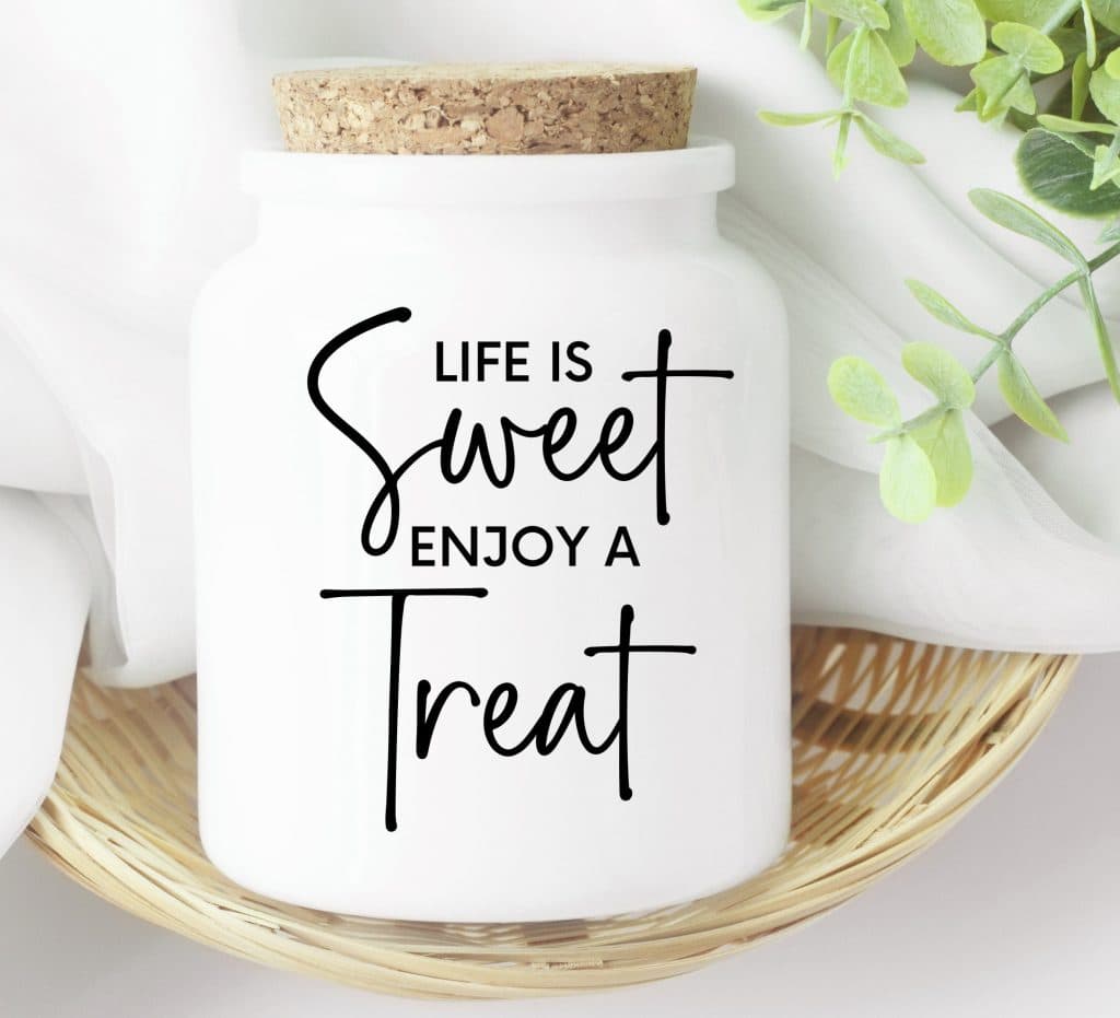Candy Jar Sayings: Fun, Inspiring and Creative Quotes for your Sweet Jars
